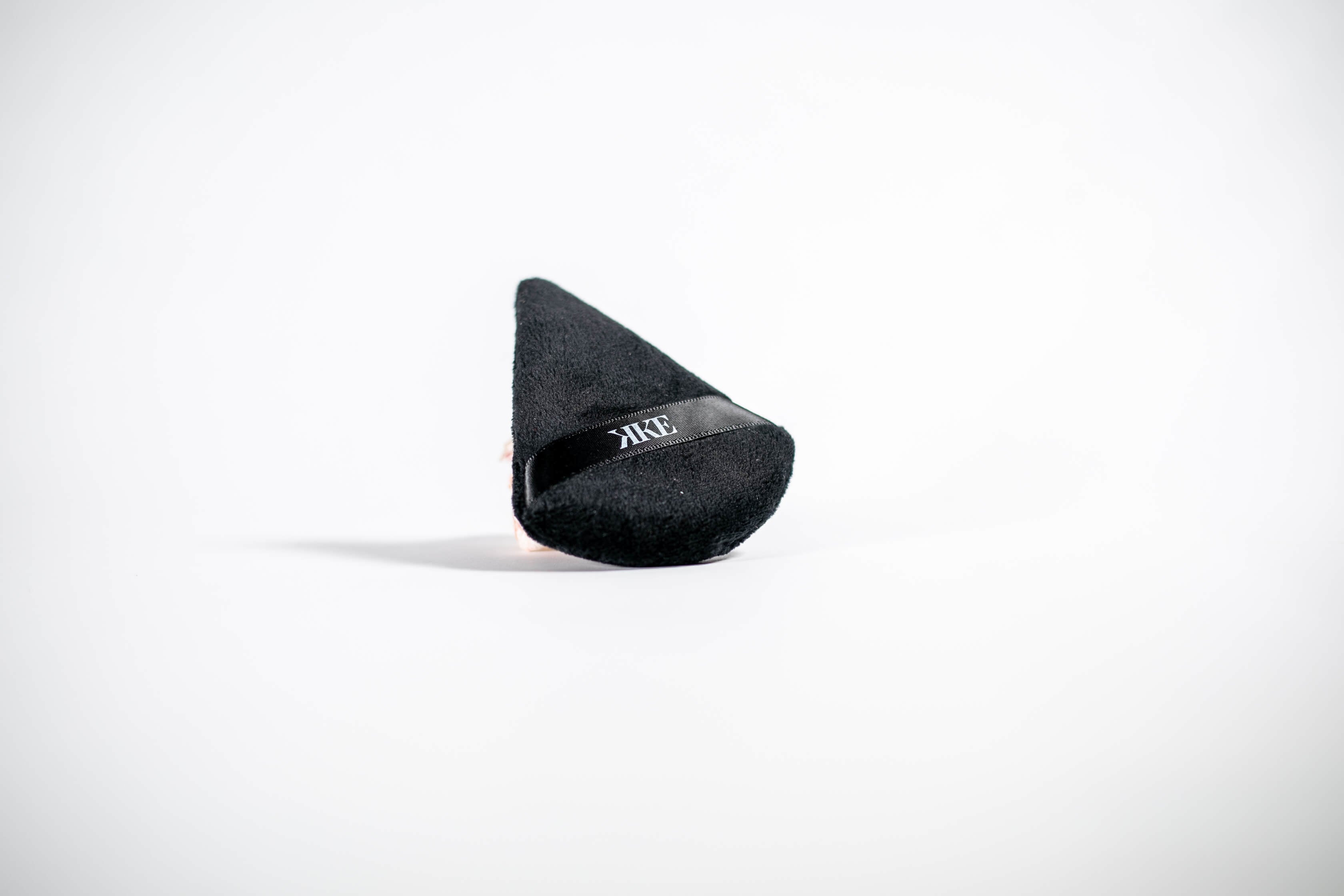 TRIANGLE PUFF BLENDER – Kaya's Kandy Experience